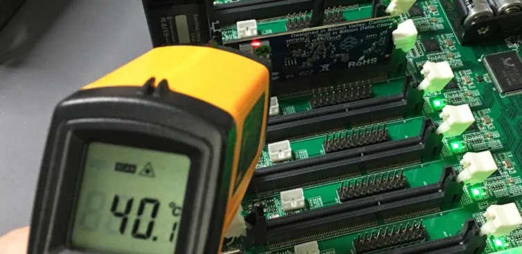 Cluster Computing – Benchmarking Local Storage